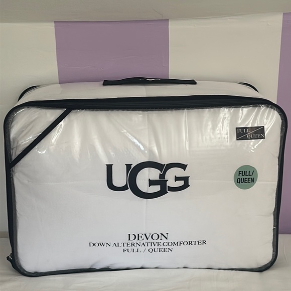 UGG | Bedding | Ugg Devon Down Alternative Quilted Fullqueen Comforter | Poshmark